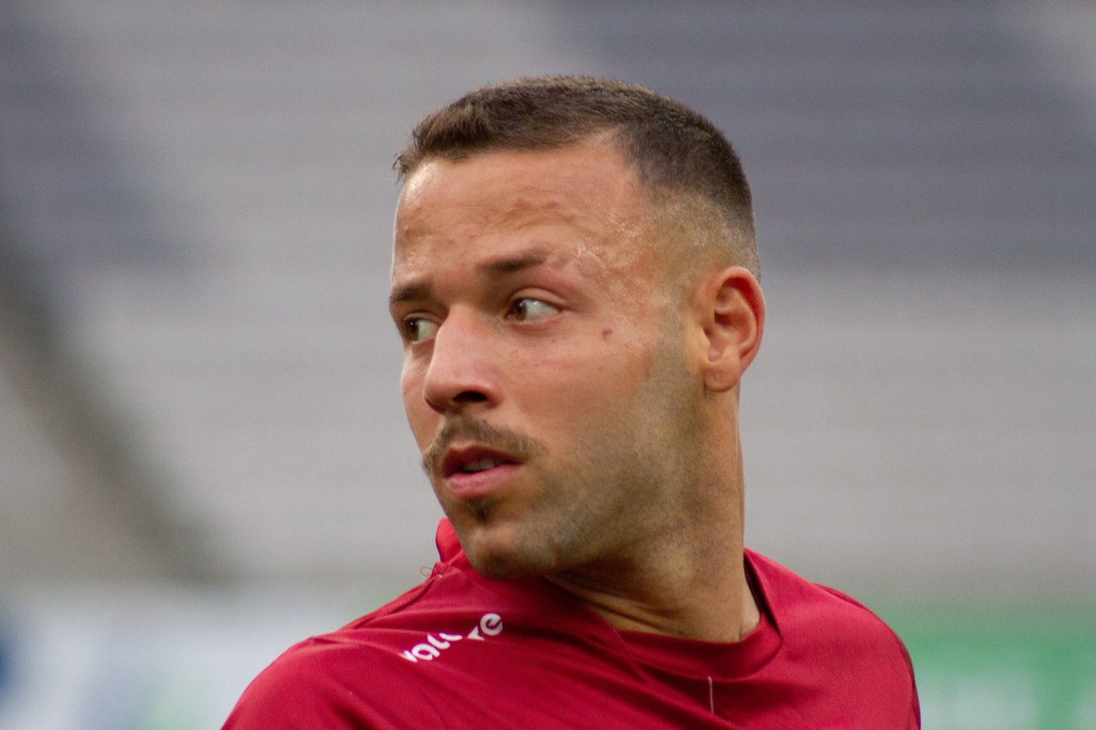 Gabriel Pires volta a sentir dores e é dúvida contra o Novorizontino ...