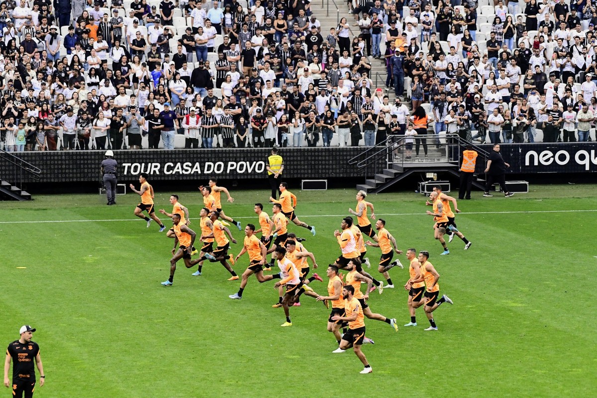 Corinthians deve levar todo o elenco ao Rio para a final da Copa do ...