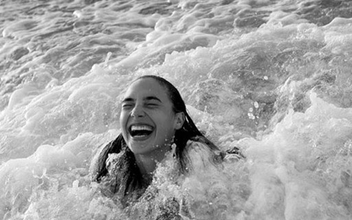 Gal Gadot, a Mulher-Maravilha, comemora aniversário no mar: "Tem sido ...