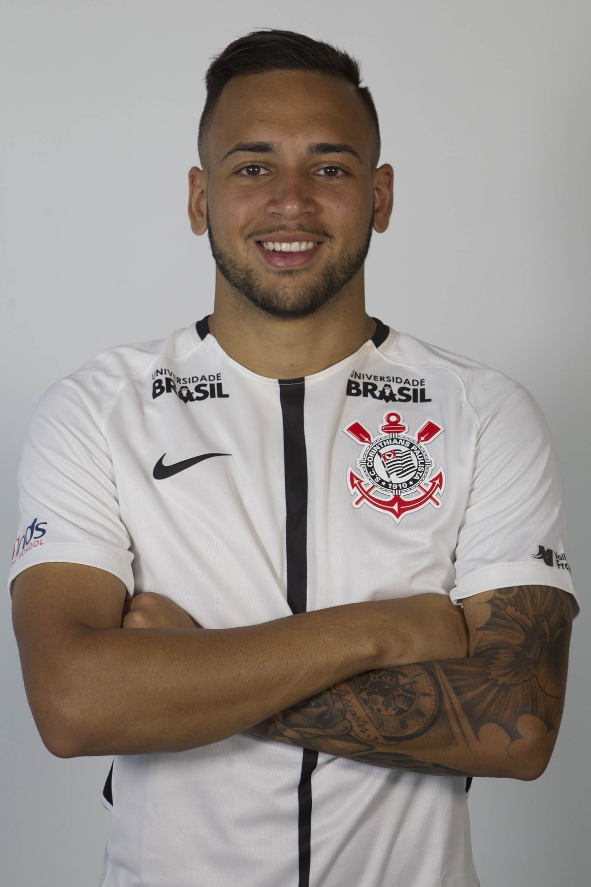 Janela da Ucrânia fecha, mas Maycon ainda pode deixar o Corinthians em ...