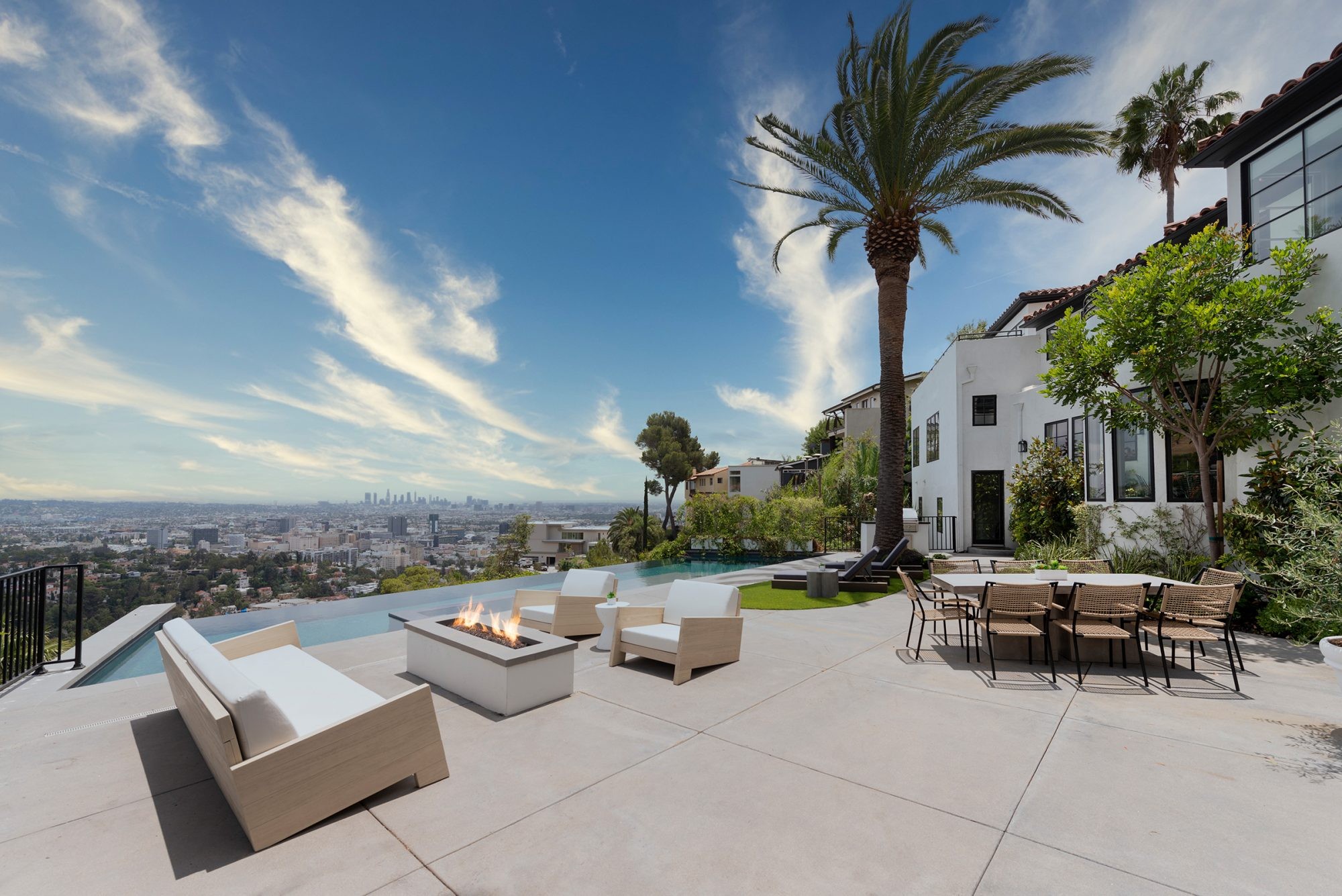 Louis Tomlinson Vende Mansão Em Hollywood Por R 36 Milhões Casa