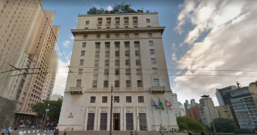 Ação na Justiça pede a suspensão do pagamento de salário-esposa pela ...