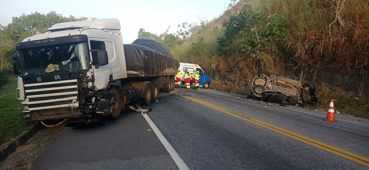 Motorista de carro morre ao bater de frente com carreta na Lúcio Meira, em Barra do Piraí | Sul ...