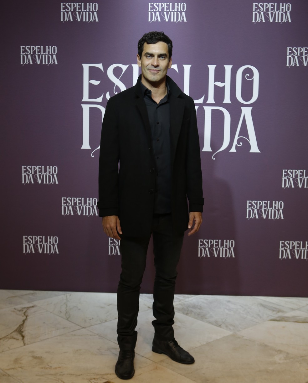 Evento de lançamento de 'Espelho da Vida' reúne elenco, direção e ...
