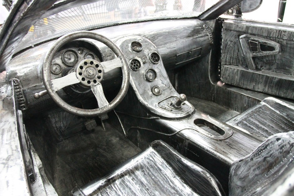 Artistas criam réplicas de carros com sucata de ferro velho | Carros ...