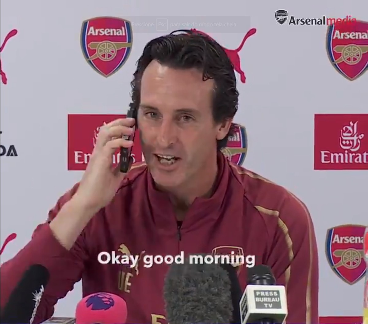 Emery atende celular de repórter com bom humor em coletiva: "Estamos ...