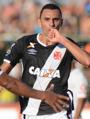 "Clássico é sempre clássico, ainda mais contra o Fla", diz Rafael Marques