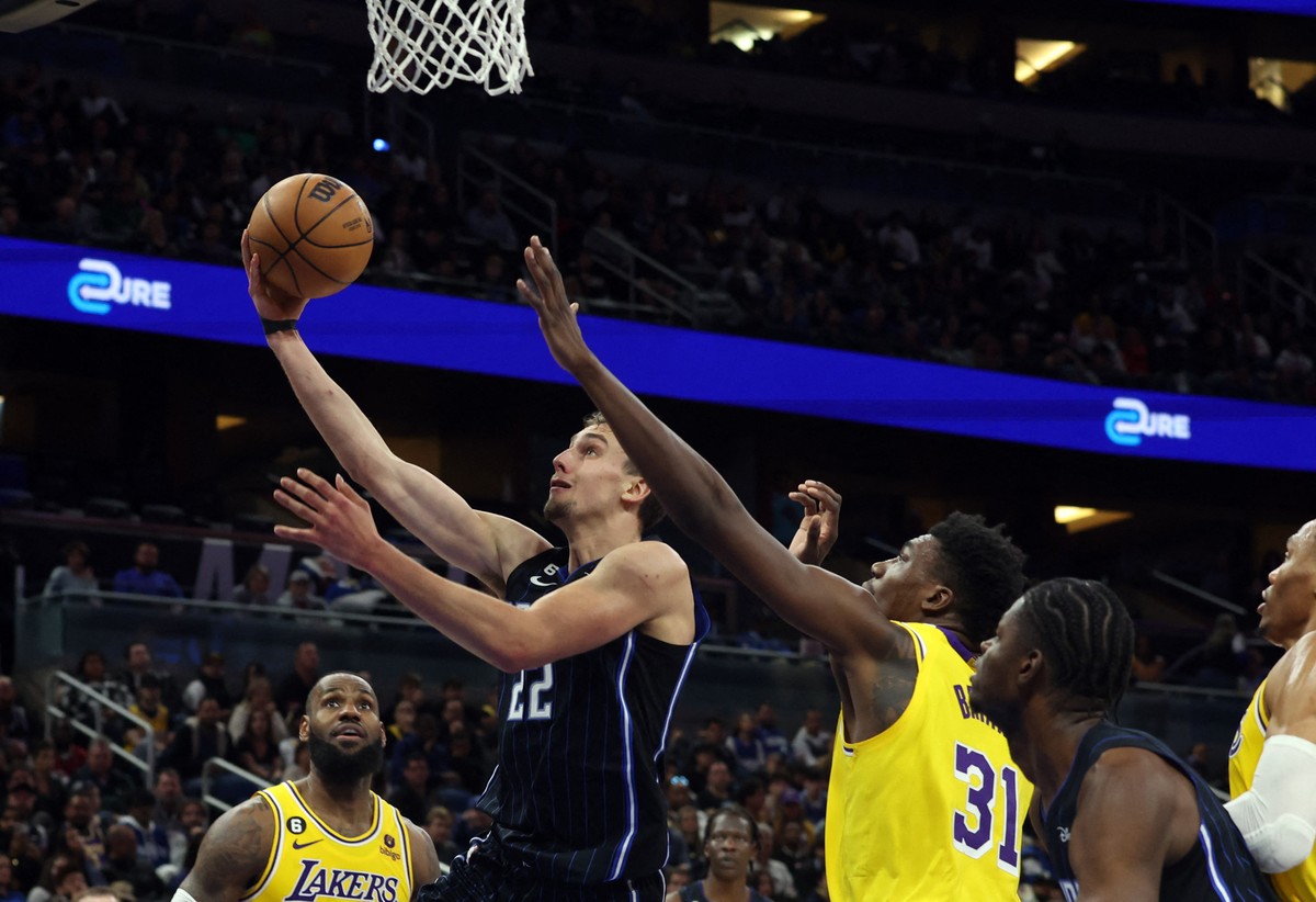 Lakers batem Magic e voltam a vencer na NBA após quatro jogos | nba | ge