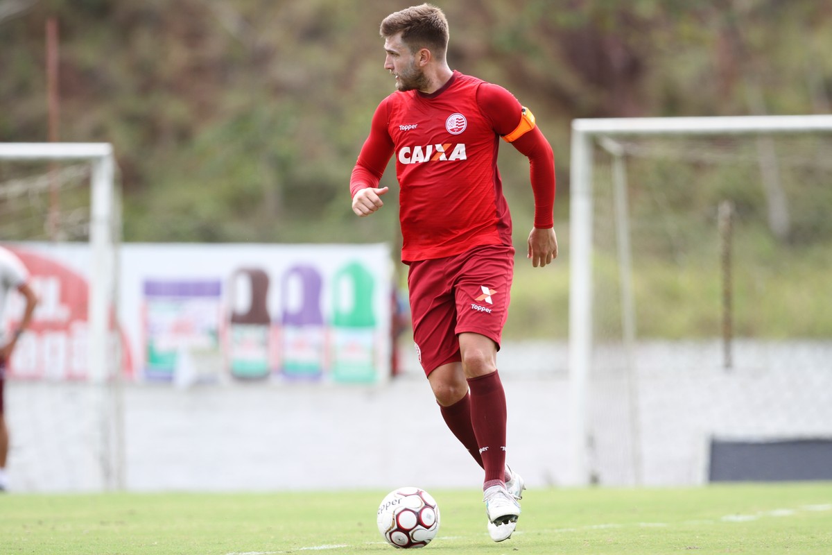 Aislan vê o Náutico com melhora psicológica antes de enfrentar o ...