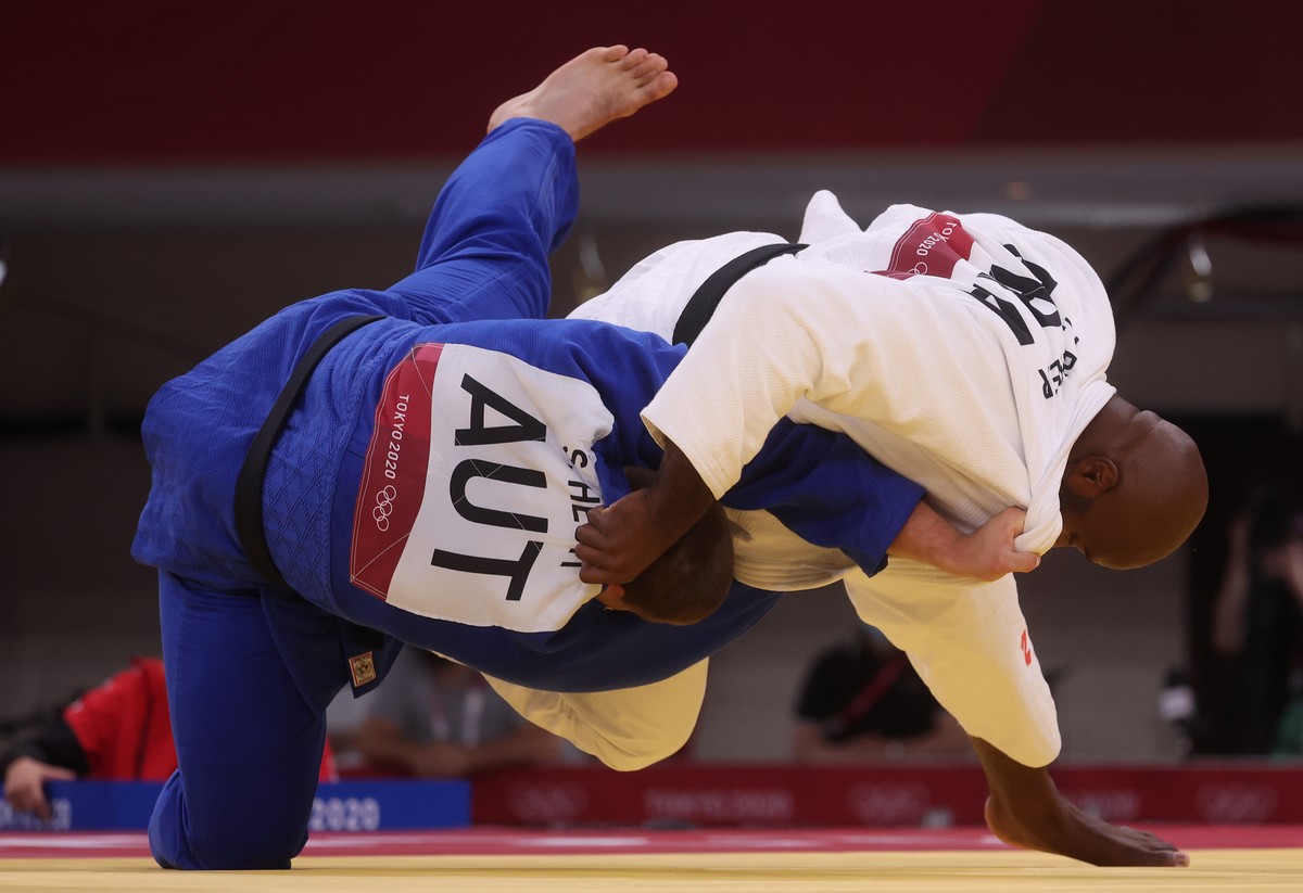 Teddy Riner vence austríaco na estreia do judô | olimpíadas | ge