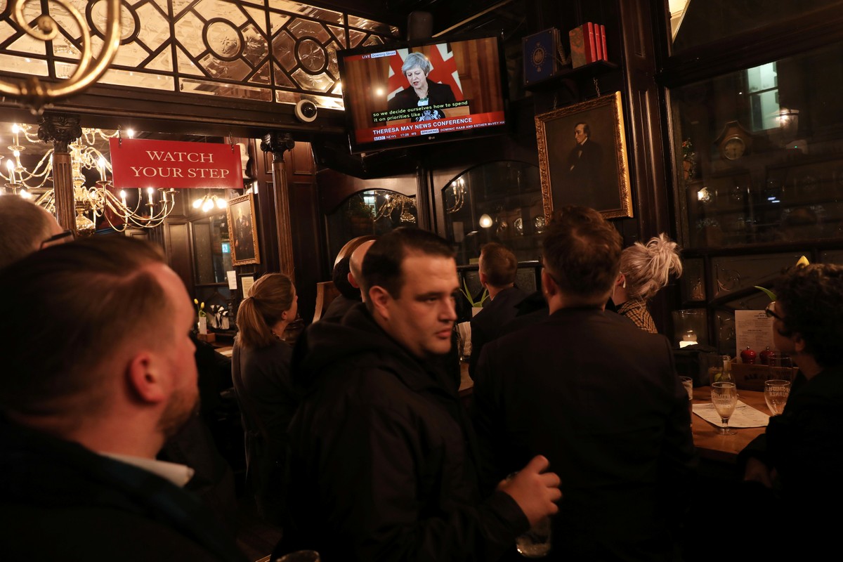 Discussão do Brexit está levando britânicos a beber mais, diz rede de ...