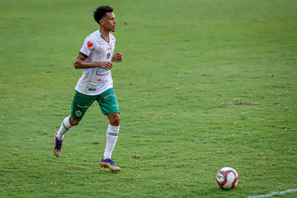 Atuações: Edvan dá trabalho, mas é Marcelinho quem desencanta e vira ...
