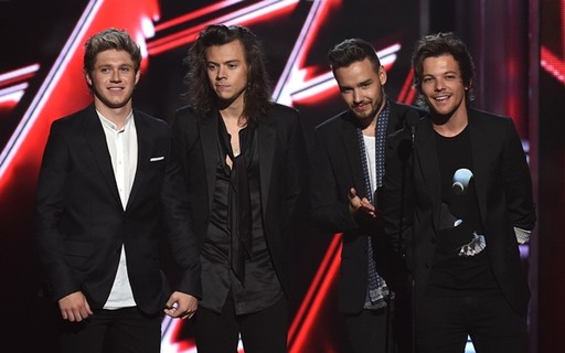 One Direction lança primeiro clipe como quarteto - e vestidos de ...