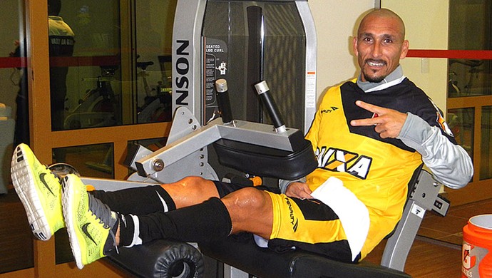 Vasco volta aos treinos em Campinas em dia de academia e piscina no ...