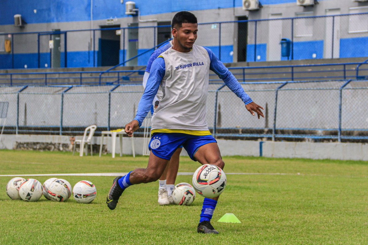 Negueba retorna ao Confiança e é integrado à pré-temporada | confiança | ge