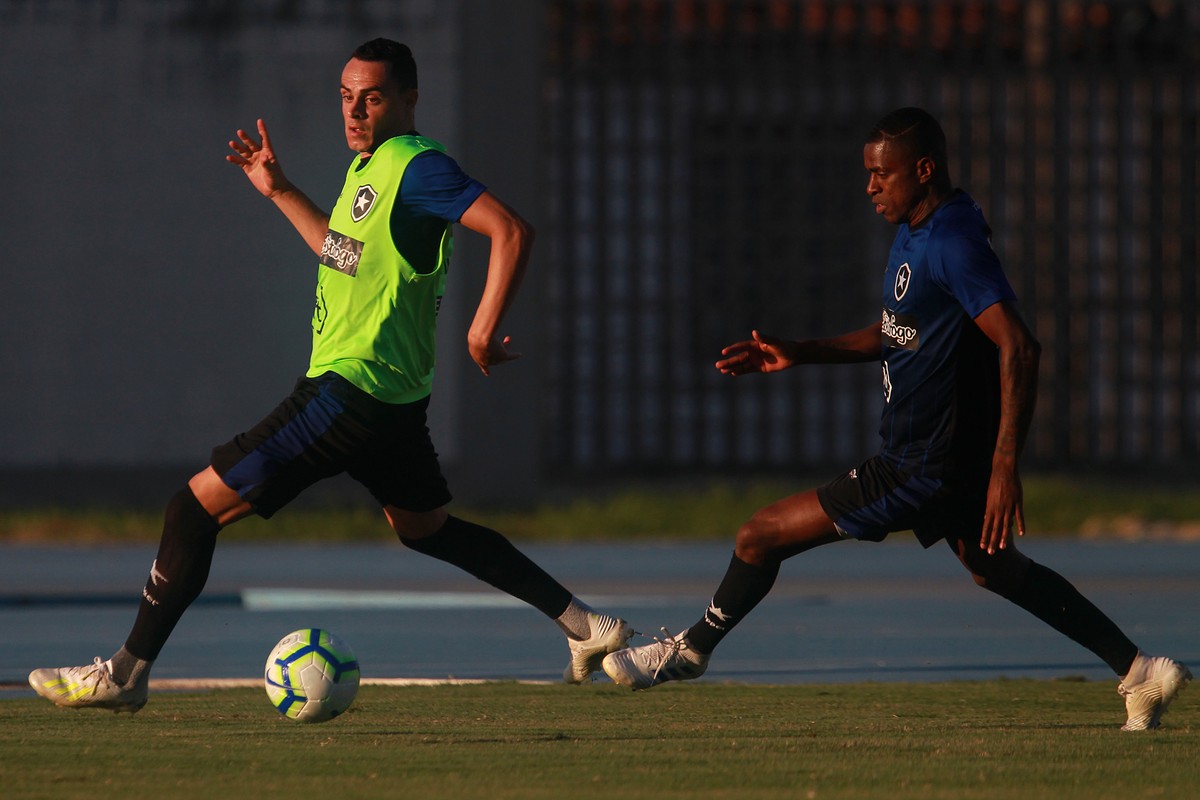 Reforços prontos no Botafogo: Rangel cresce em volume e intensidade ...