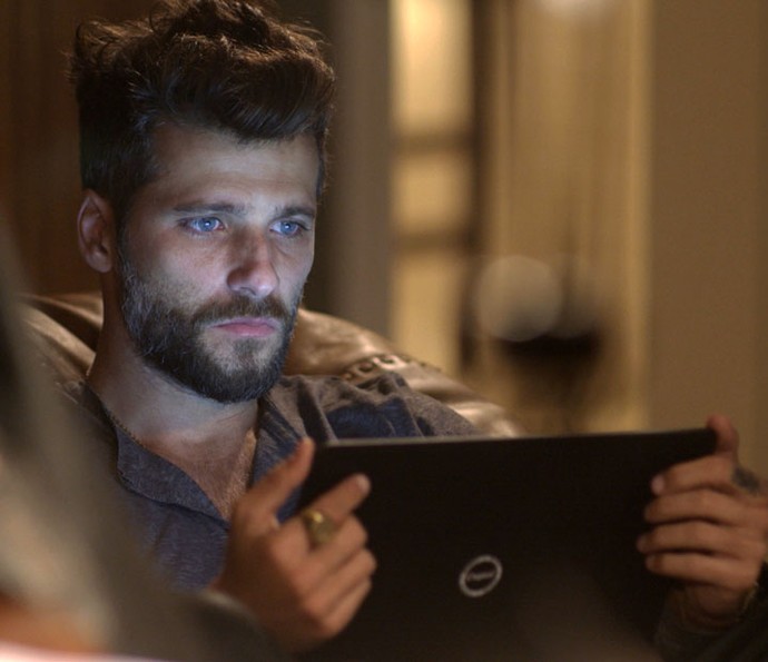 Alice chega no Japão e tem uma surpresa - notícias em Vem por aí