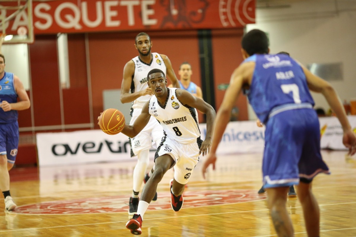 Guerrinha destaca rotação do elenco e aprova atuação contra a LSB na ...