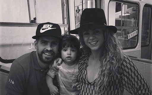 Gerard Piqué publica foto com a família e ganha elogios na web - Quem ...