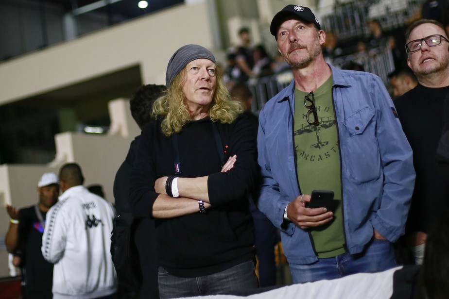 Vasco celebra presença de guitarrista do Iron Maiden em São Januário ...