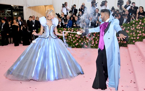 Zendaya protagoniza momento Cinderella no Baile do Met 2019 - Vogue ...