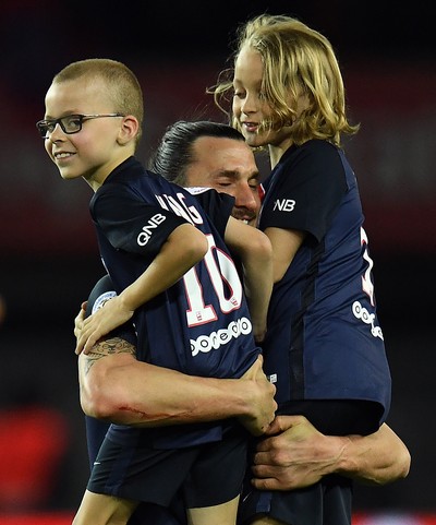 "A vida continua sem Ibrahimovic", diz presidente do Paris Saint-Germain