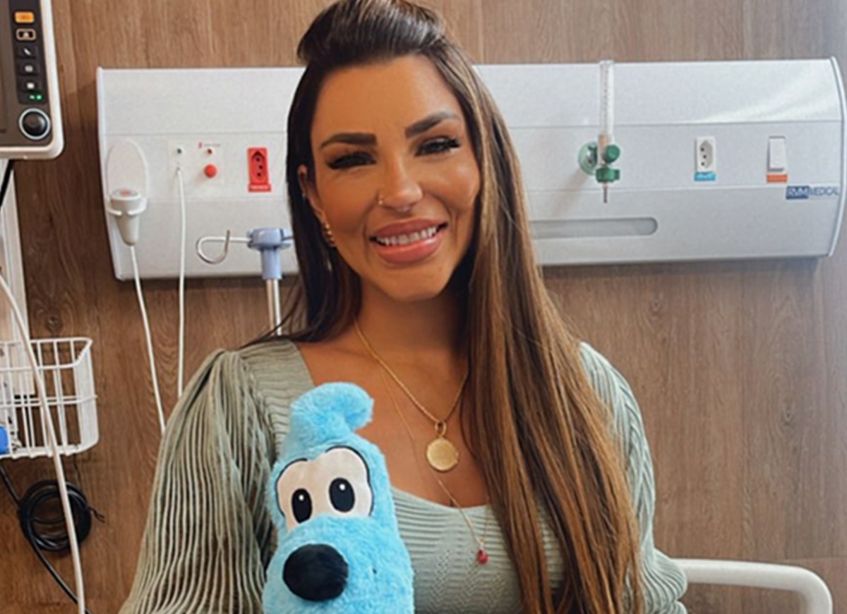 Jenny Miranda gasta R$ 40 mil em procedimentos estéticos realizados de ...