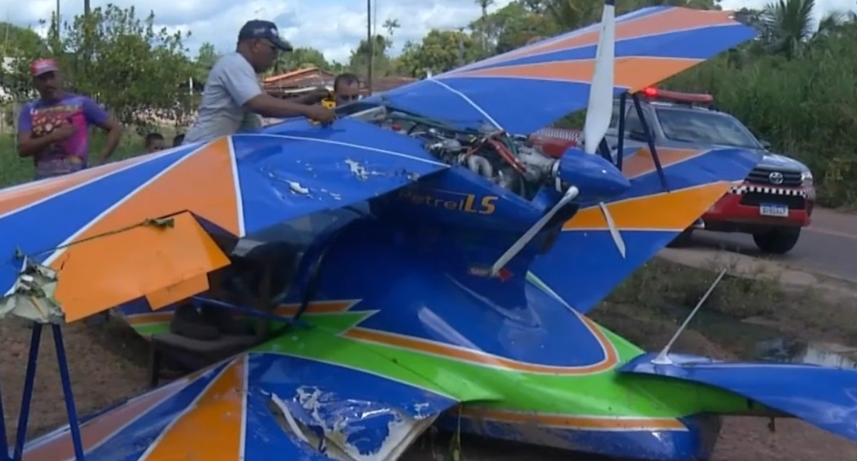 Aeronave ultraleve faz pouso de emergência em estrada do nordeste do ...