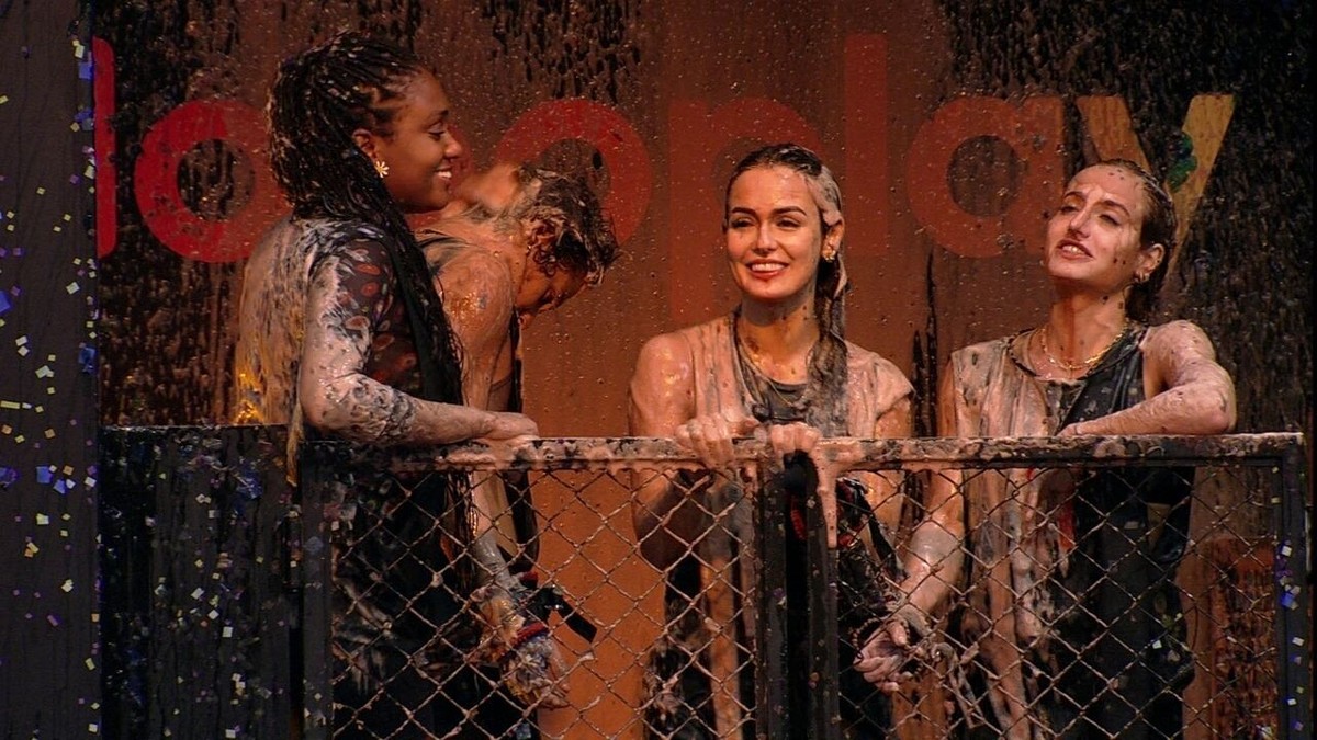 Bruna Griphao, Larissa e Sarah Aline cantam Empreguetes e animam web ...