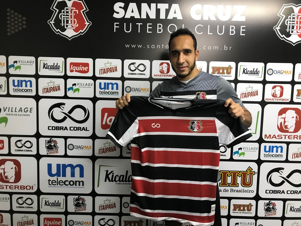 Leandro Costa assume responsabilidade por gols no Santa Cruz: "Por isso ...