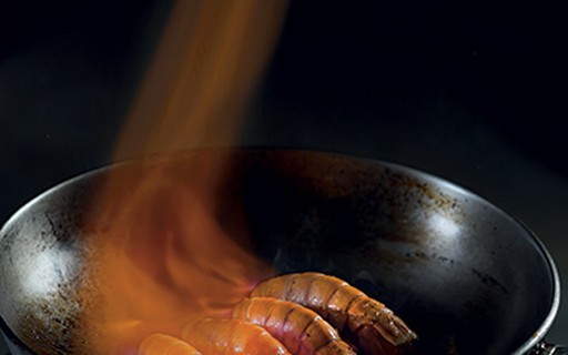 Aprenda a flambar uma receita - Casa e Jardim | Comida