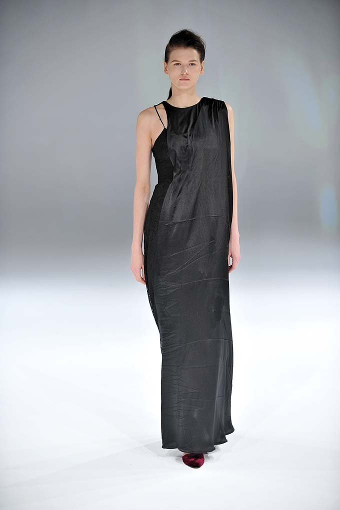 Hussein Chalayan | Paris | Inverno 2014 | Desfiles | Vogue