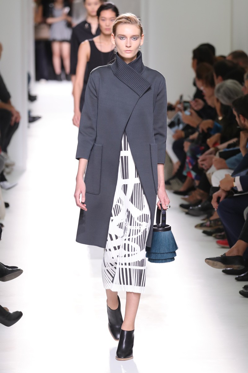 Hermès alia clássico atemporal da marca a desejos do momento | Desfiles ...