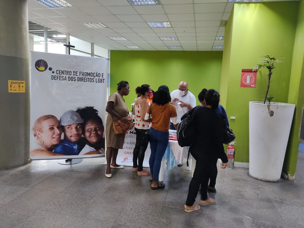 Centro De Promoção E Defesa Dos Direitos Lgbtqiapn Da Ba Realiza Ação