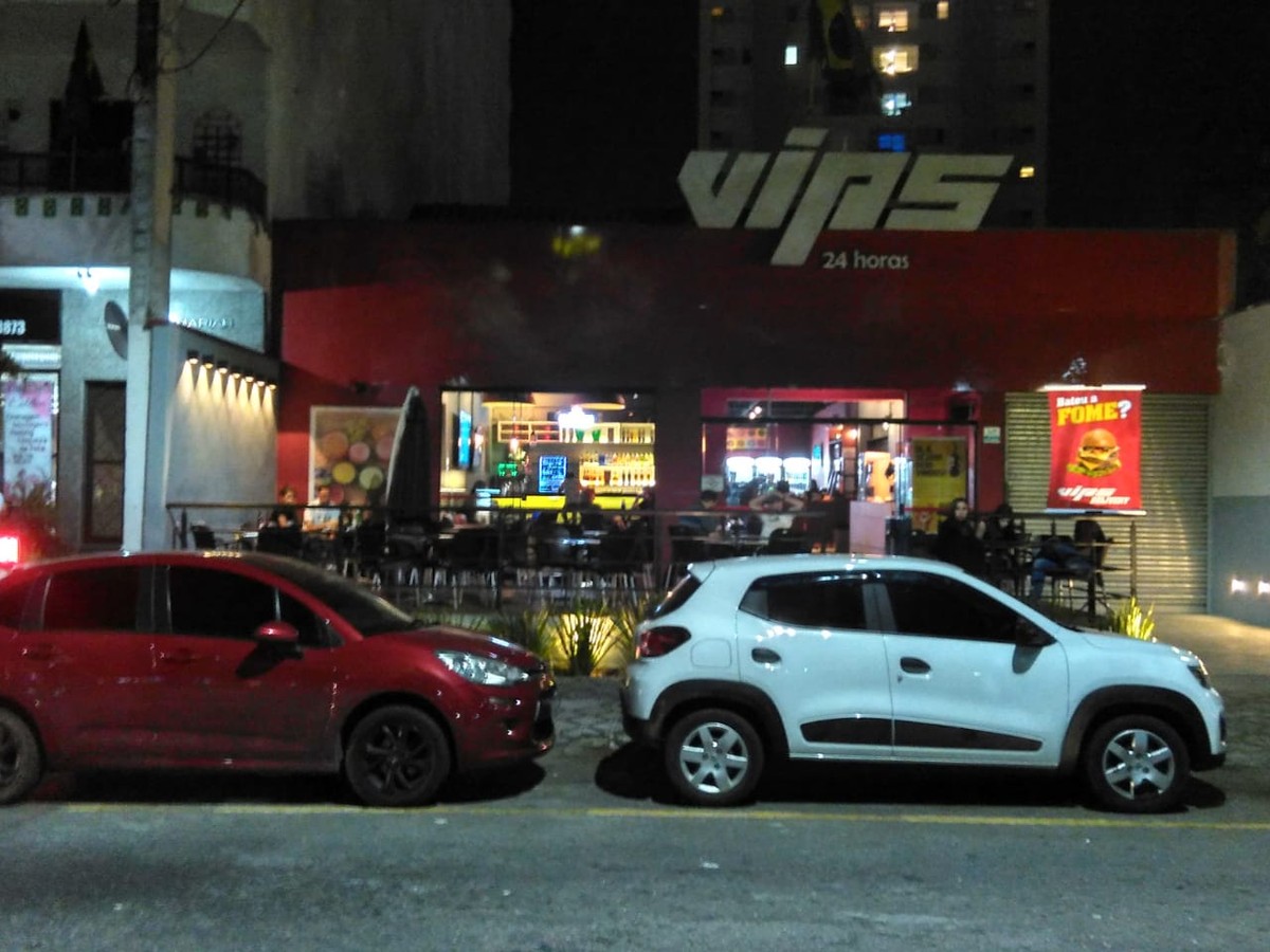 Contra 'fluxo', prefeitura impõe que três bares fechem até 22h em ...