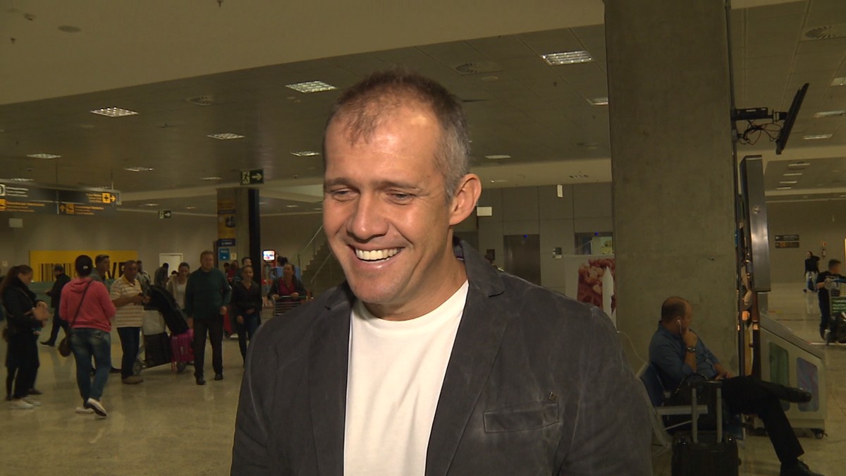 Eduardo Baptista chega para assistir jogo e iniciar trabalho no ...