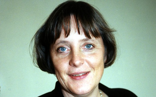 Merkel, “a mais poderosa do mundo”, trouxe estabilidade numa política ...