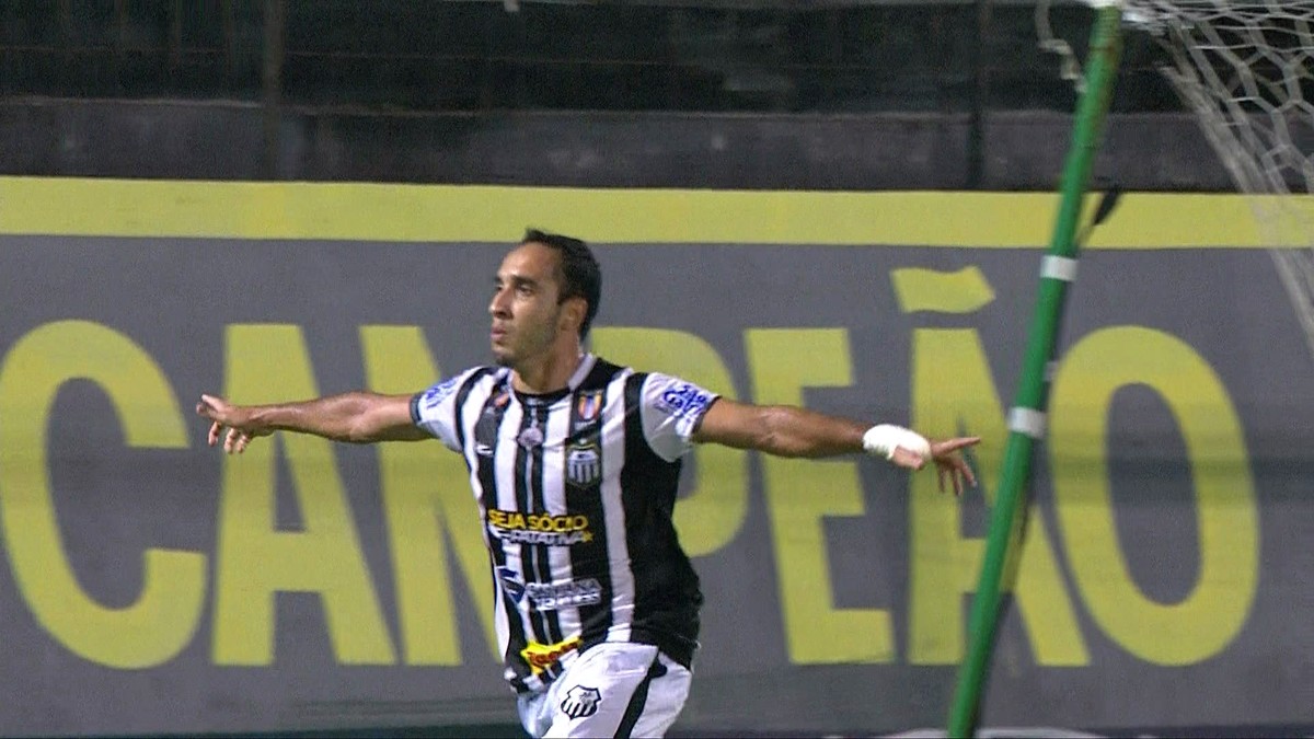 Candidato a artilheiro, Leandro Costa diz: "Prioridade é o título do ...