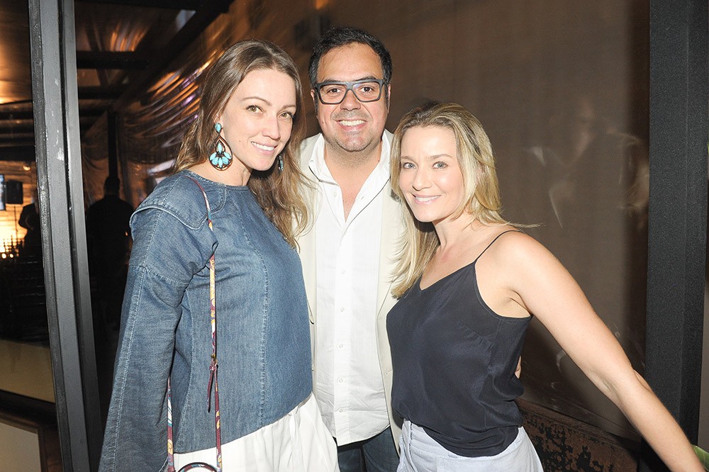 O leilão artsy de Jack Vartanian em parceria com Maria Baró e Michel ...