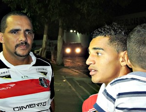 Nininho entra, participa da vitória do Santa Cruz e encanta os ...