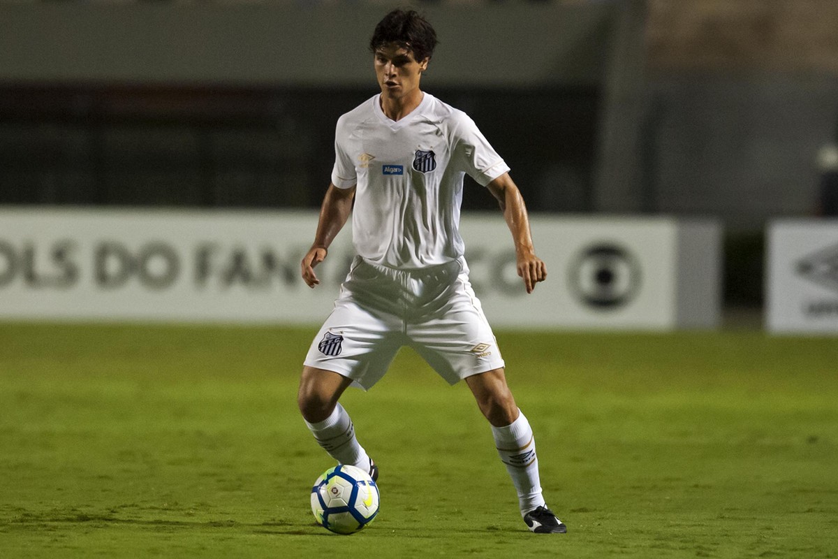 Emprestado, Dodô volta a falar que deseja continuar no Santos: "Vai ser ...