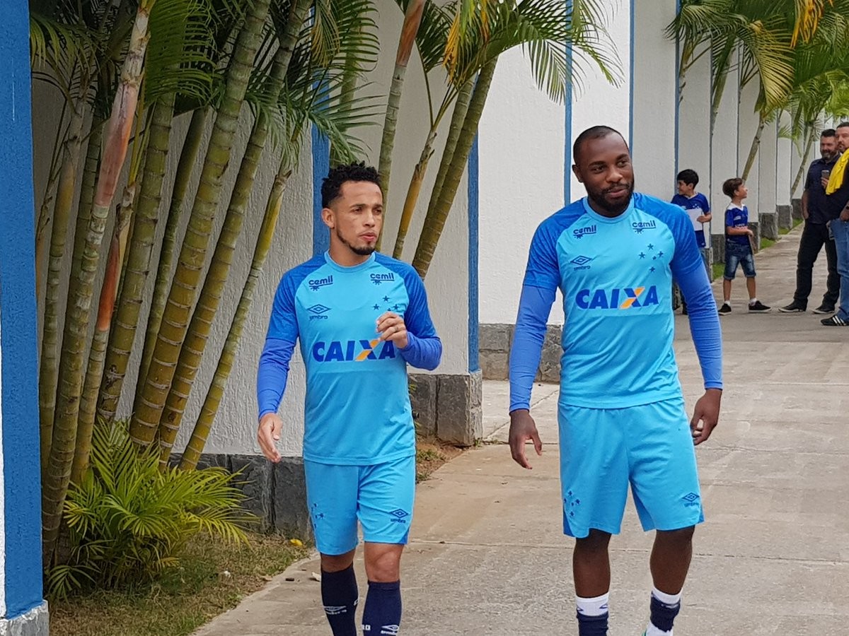 Rafinha ou David? Mano promete jogador agudo para a vaga de Arrascaeta ...