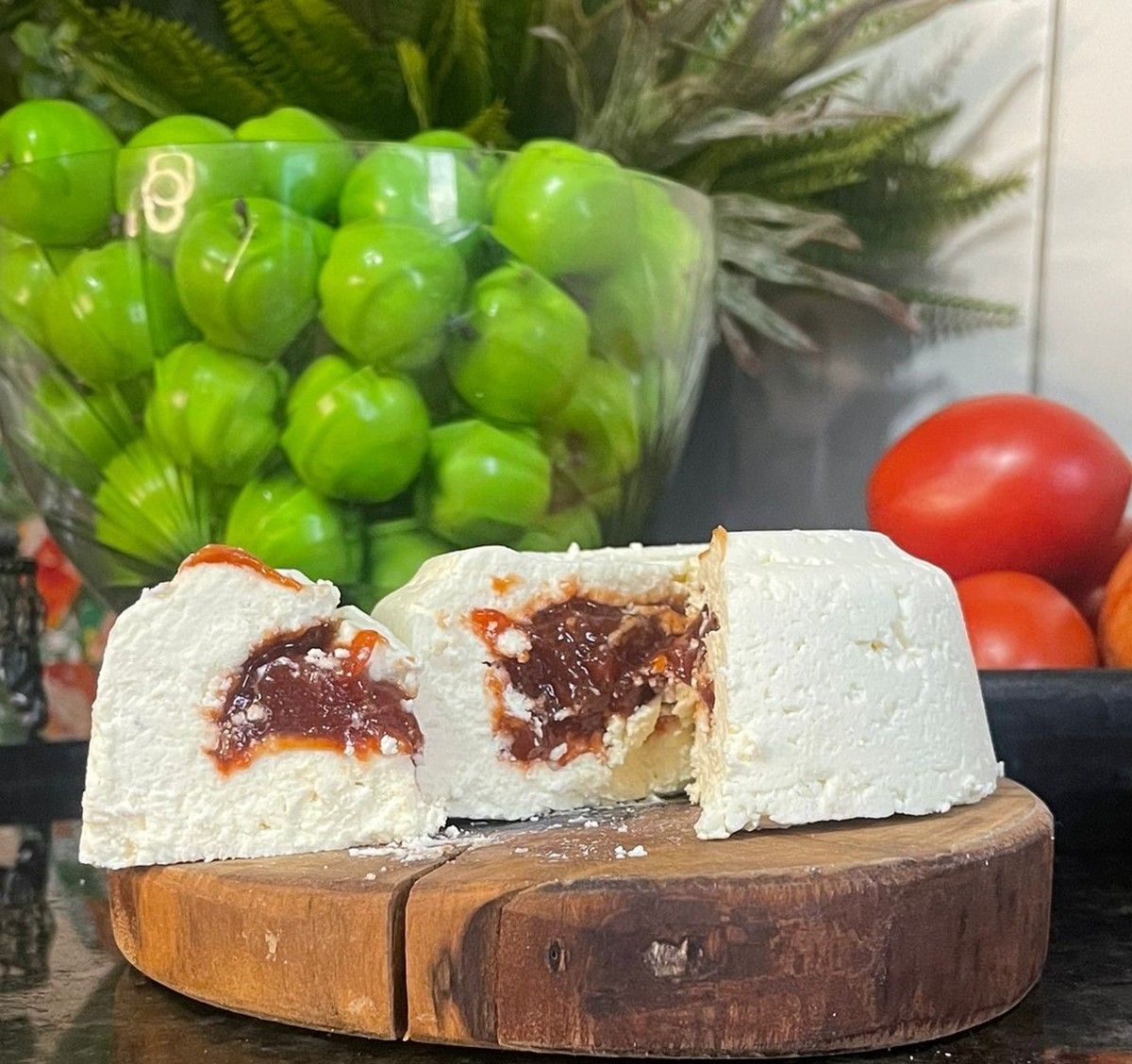 Queijo trufado de leite em pó com goiabada da chef Marly Mazza ...