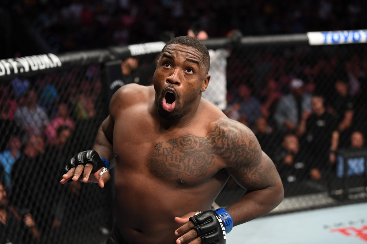 Peso-pesado do UFC Walt Harris faz um apelo desesperado após o sumiço ...