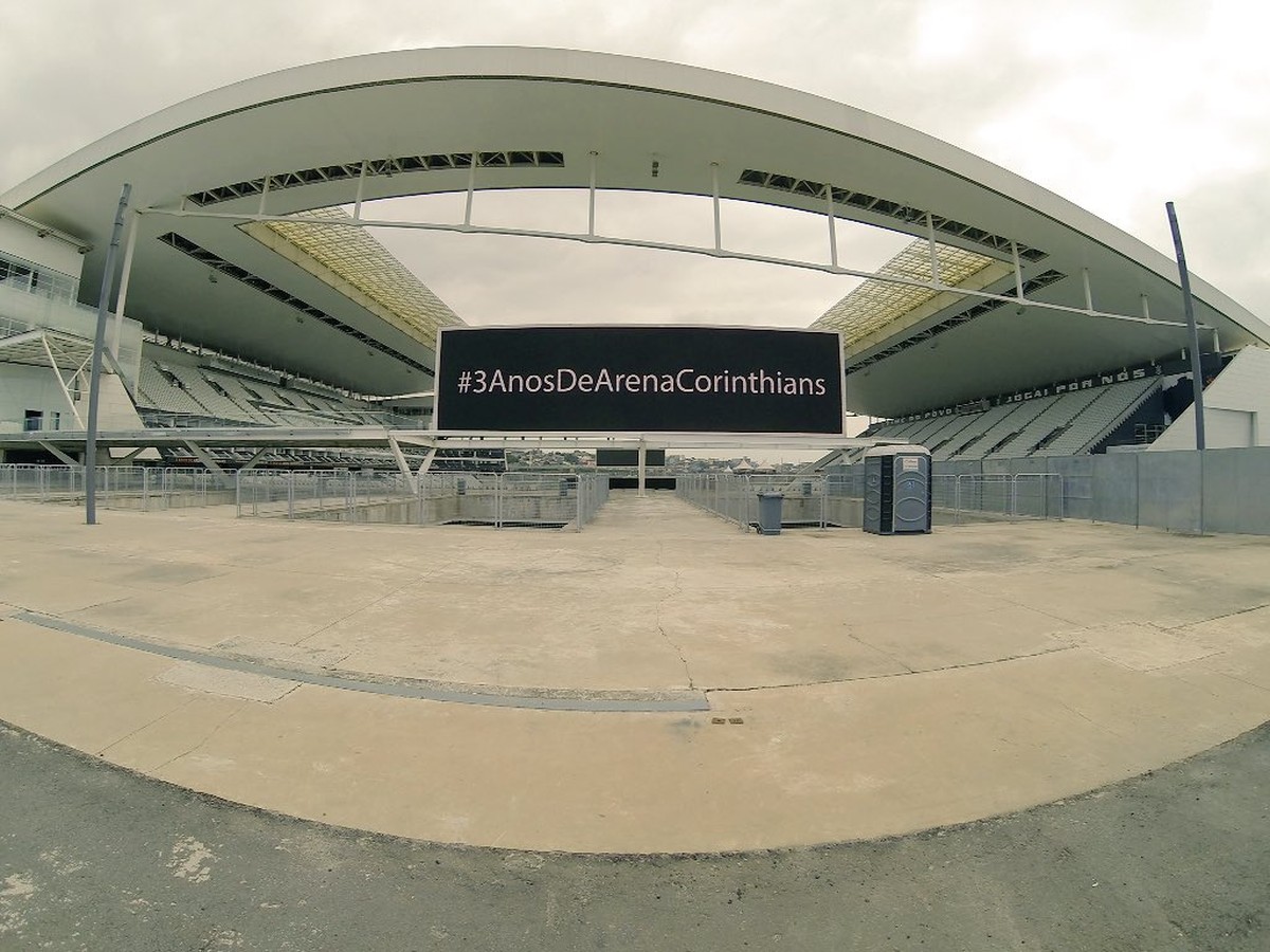 Arena Corinthians completa três anos e lembra data em telão do estádio ...