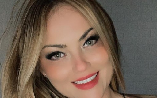 "Me sinto muito mais mulher depois dos 40", diz Ellen Rocche - GQ | Cultura