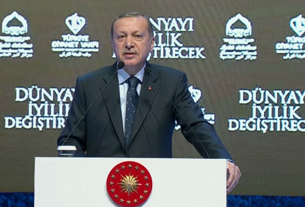 Erdogan diz que Turquia pode ter referendo sobre pedido de entrada na ...