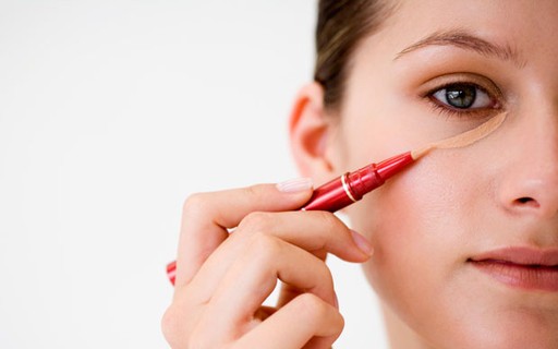 Como usar corretivo sem erros: 5 dicas para aplicar o produto da ...