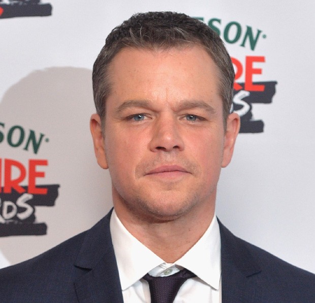 Matt Damon aparece completamente 'careca' em set de novo filme - Quem ... Matt Damon aparece completamente 'careca' em set de novo filme - Quem ...