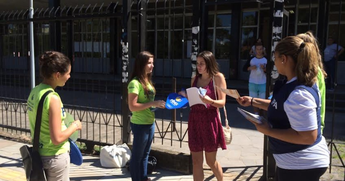 G1 - UFRGS divulga gabaritos do segundo dia do vestibular 2015; confira ...